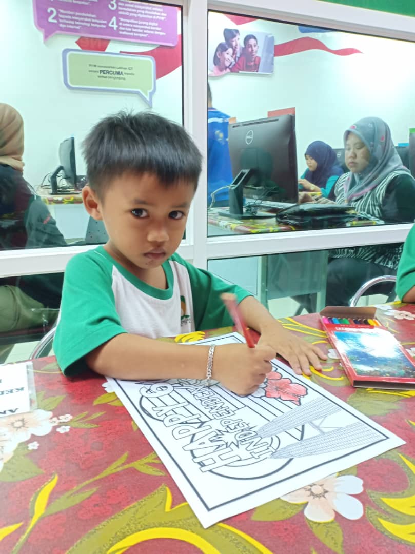 Program Literasi ICT Bersama Dengan Sedidik Awat-Awat Sempena Menyambut ...